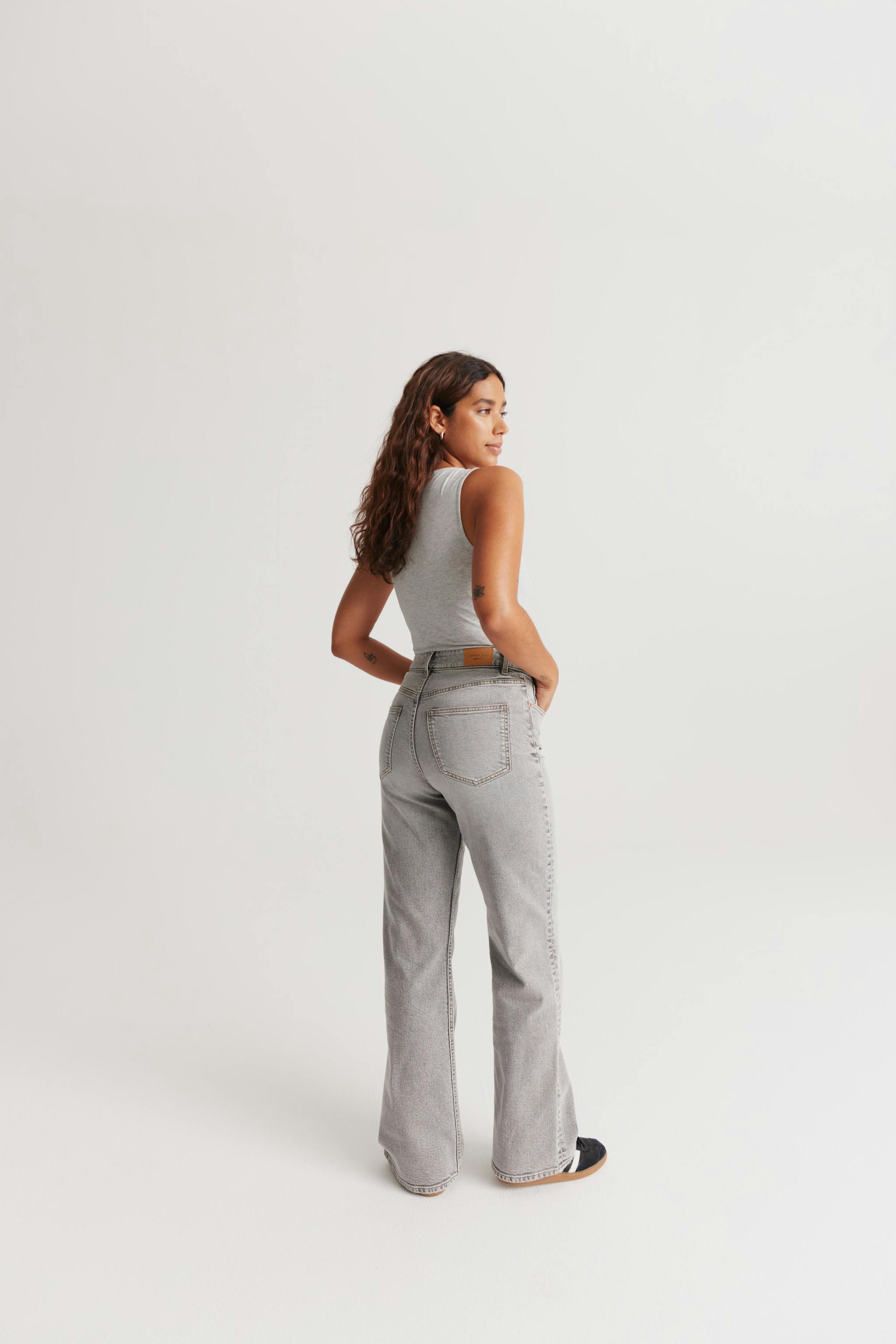 Comfy wide jeans - Grå - Dame - Gina Tricot