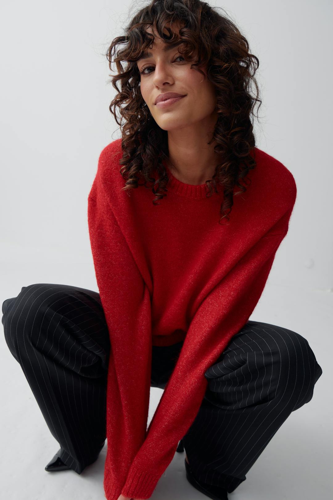 Crew neck knitted sweater - Rot - Dame - Gina Tricot