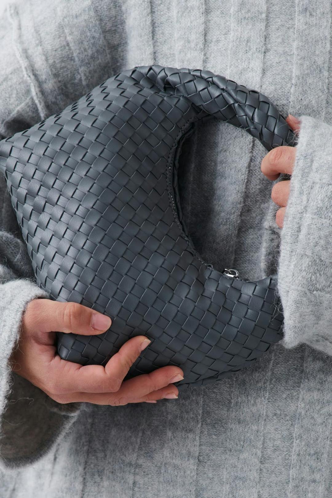 Braided handbag - Grå - Dame - Gina Tricot