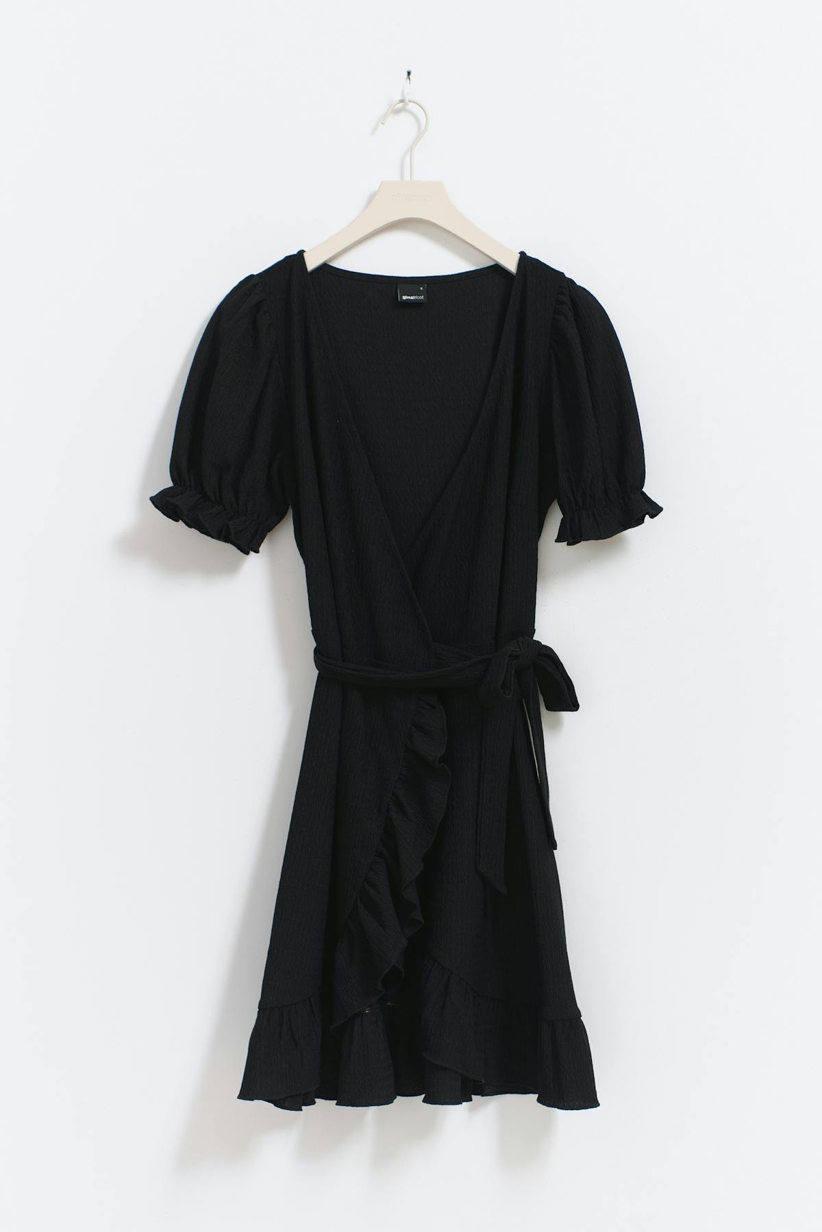 Wrap dress - Sort - Dame - Gina Tricot