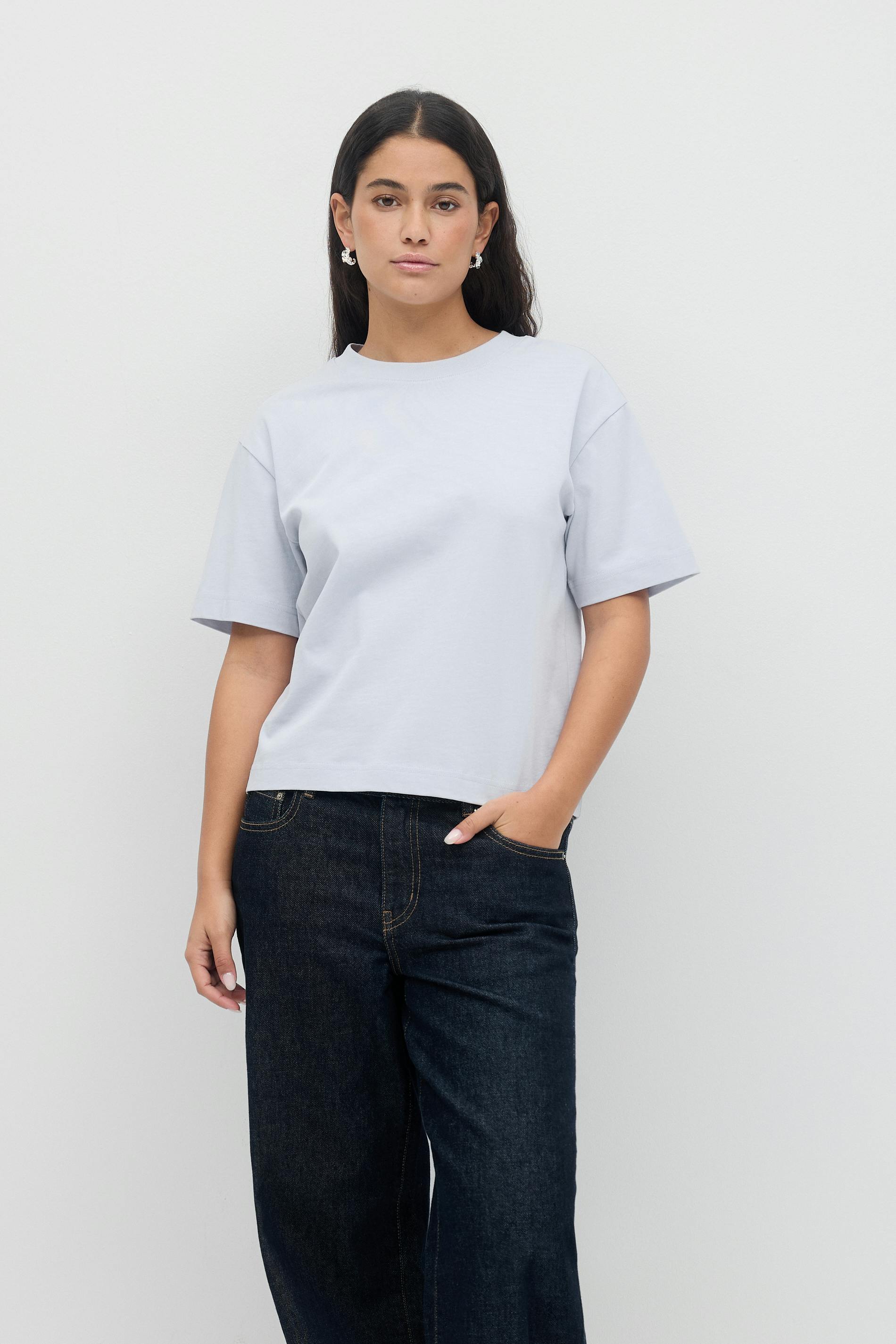 Basic tee - Blue - Women - Gina Tricot
