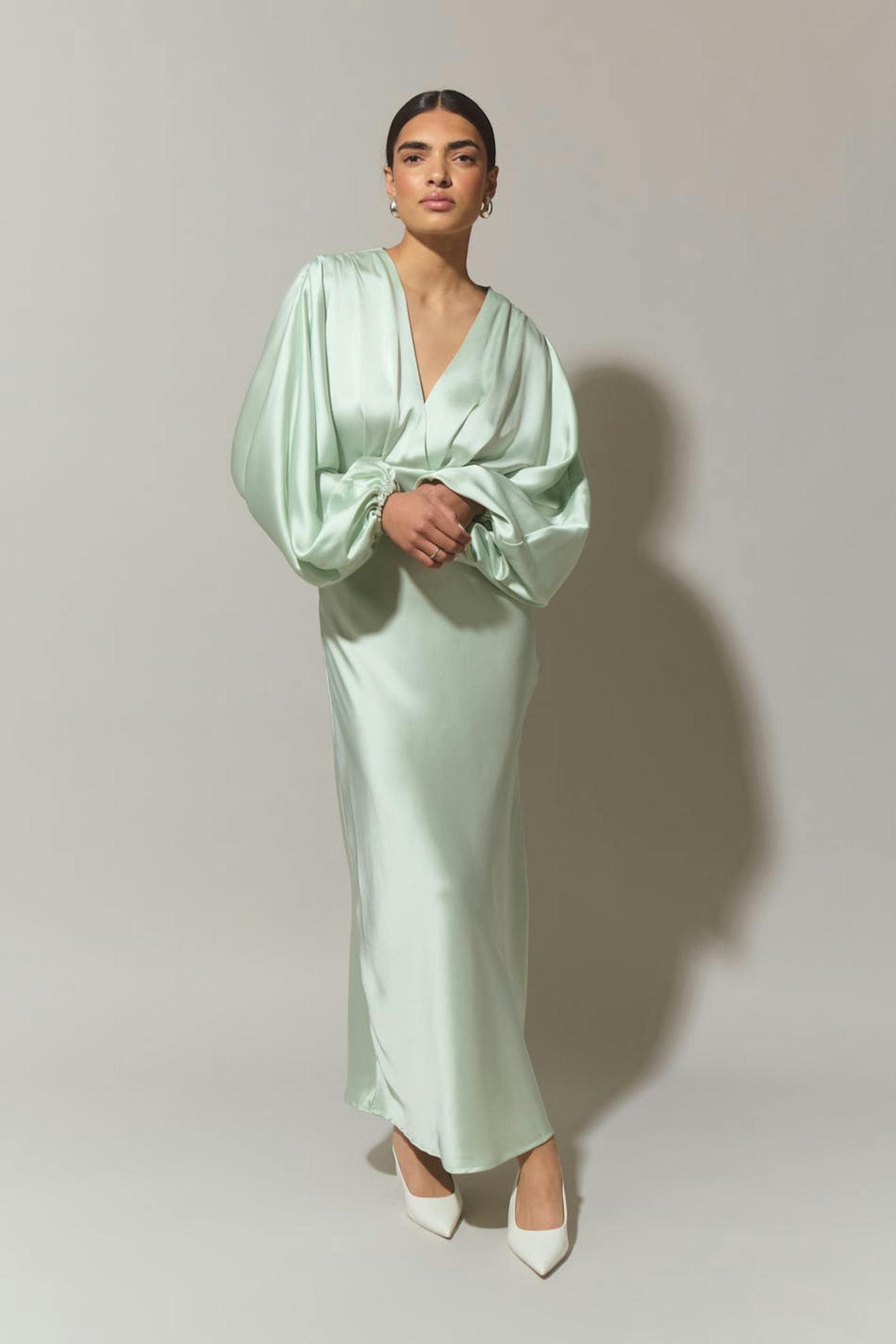 satin midaxi dress - Grön - Dam - Gina Tricot