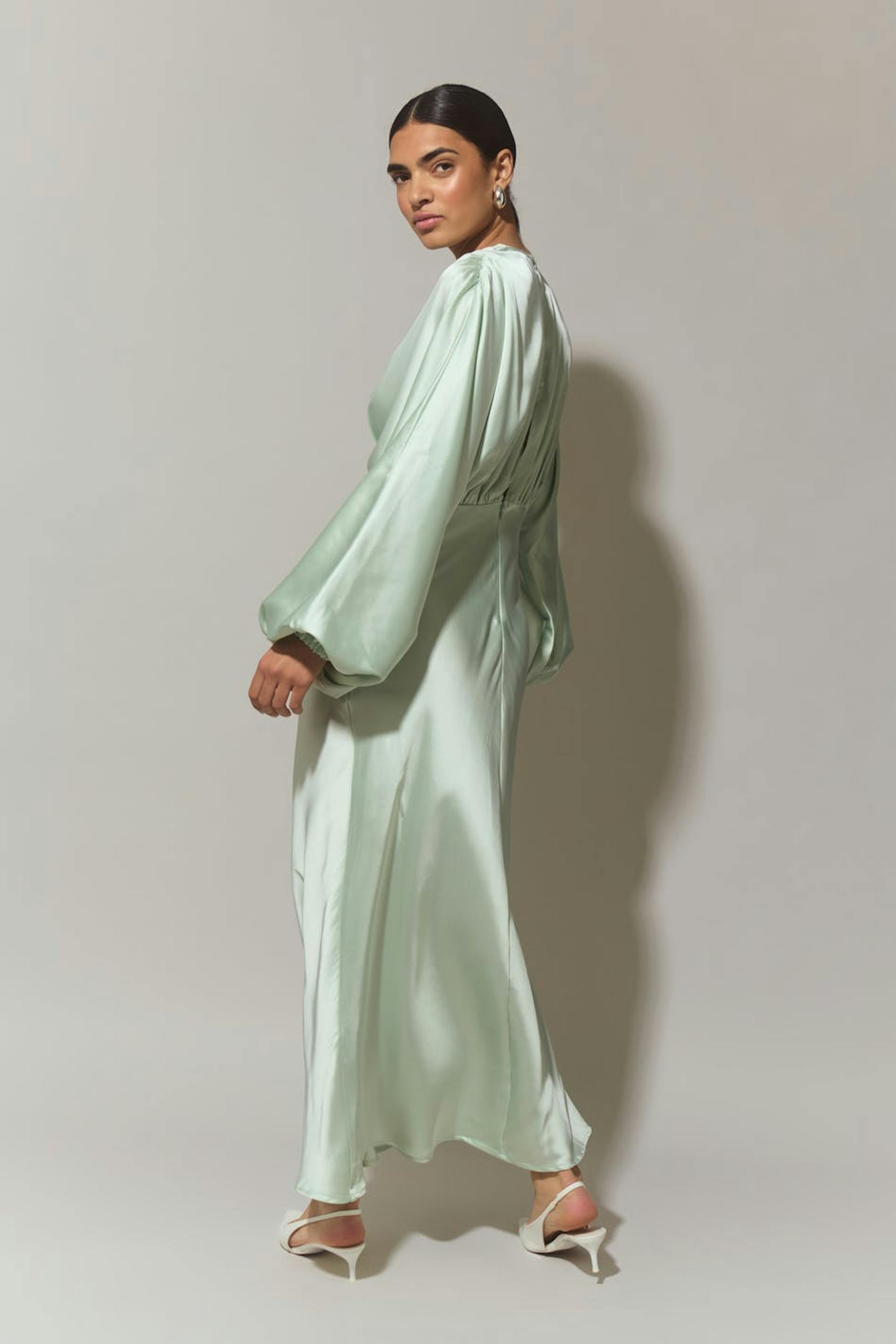 satin midaxi dress - Grön - Dam - Gina Tricot