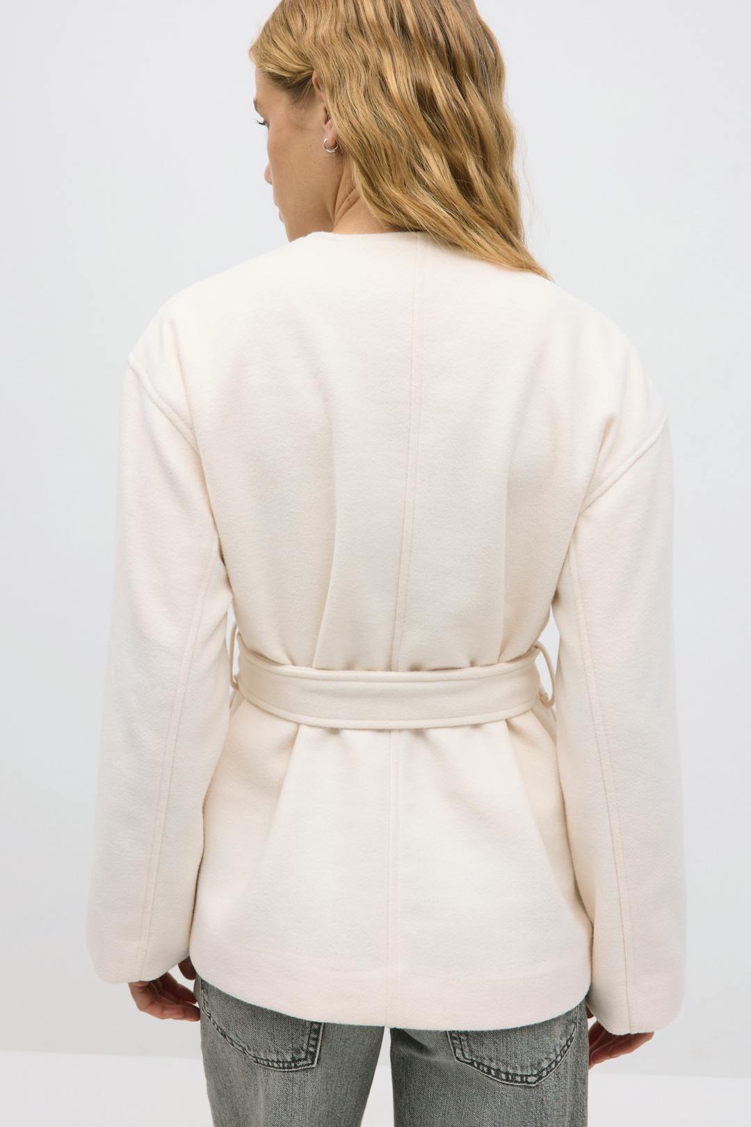 Belted short coat - Wit - Dame - Gina Tricot