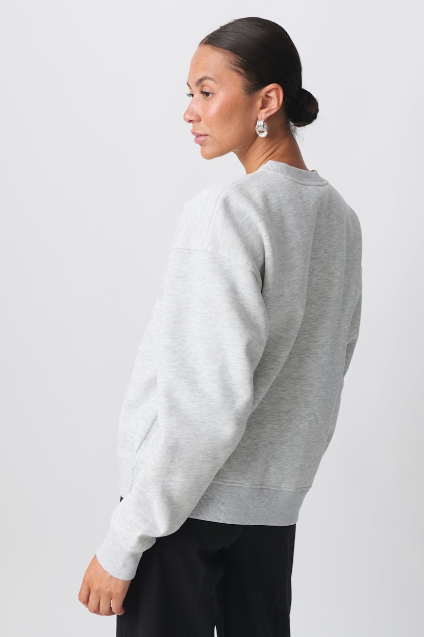 Basic sweater - Grå - Dam - Gina Tricot