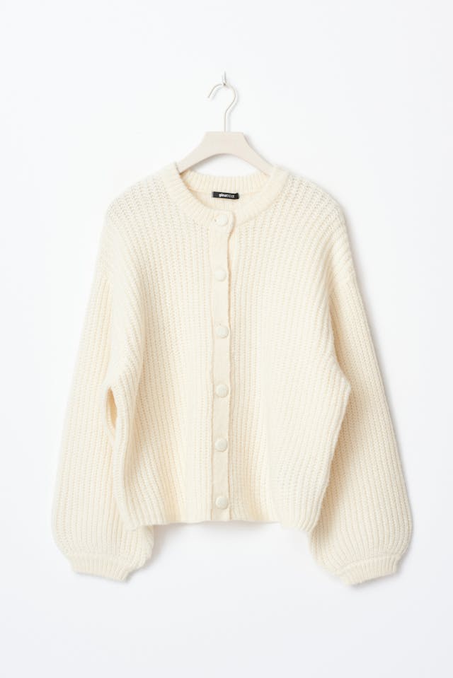 Chunky knitted cardigan - Hvit - Dame - Gina Tricot