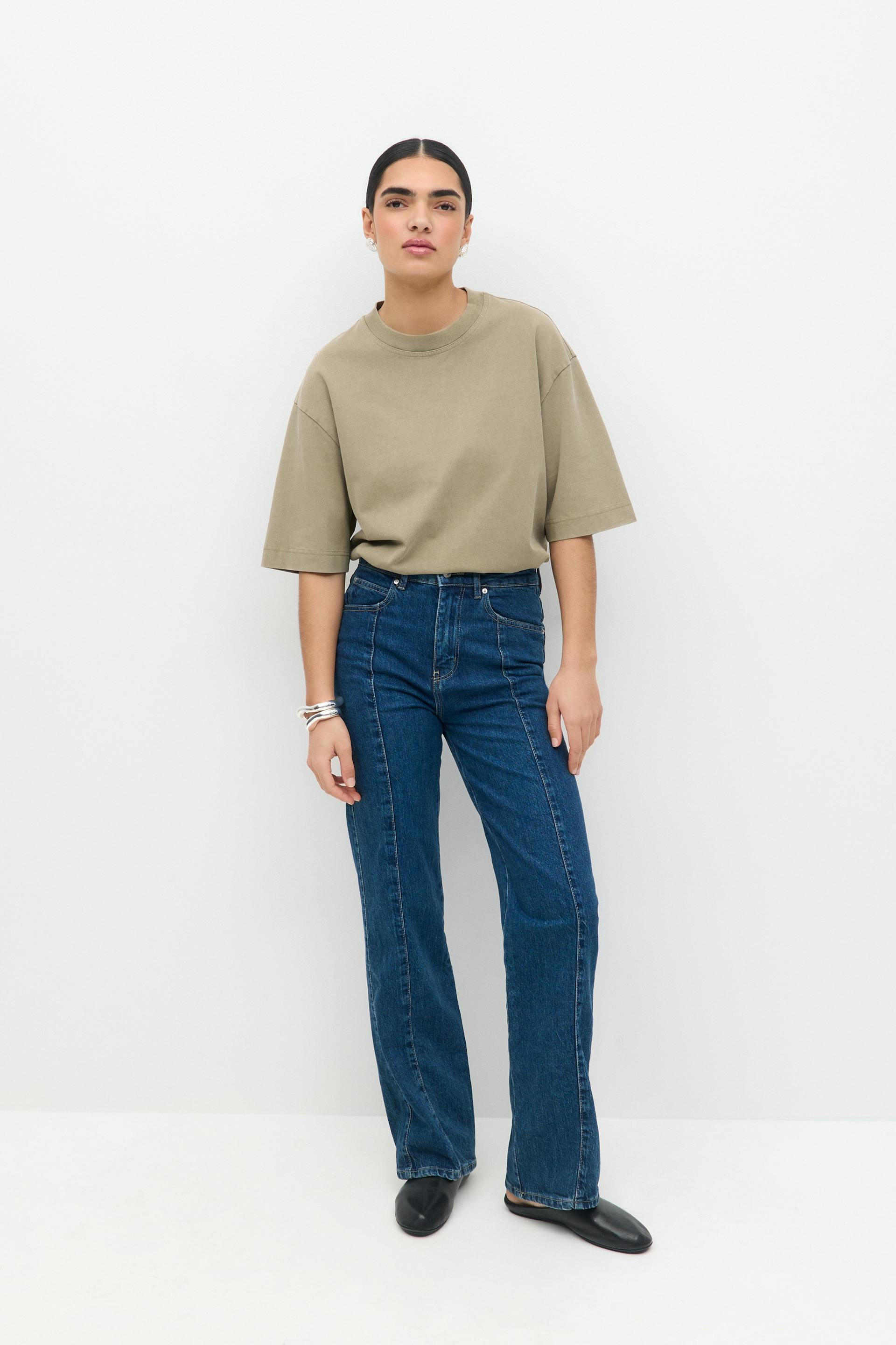 Basic boxy tee - Beige - Dame - Gina Tricot