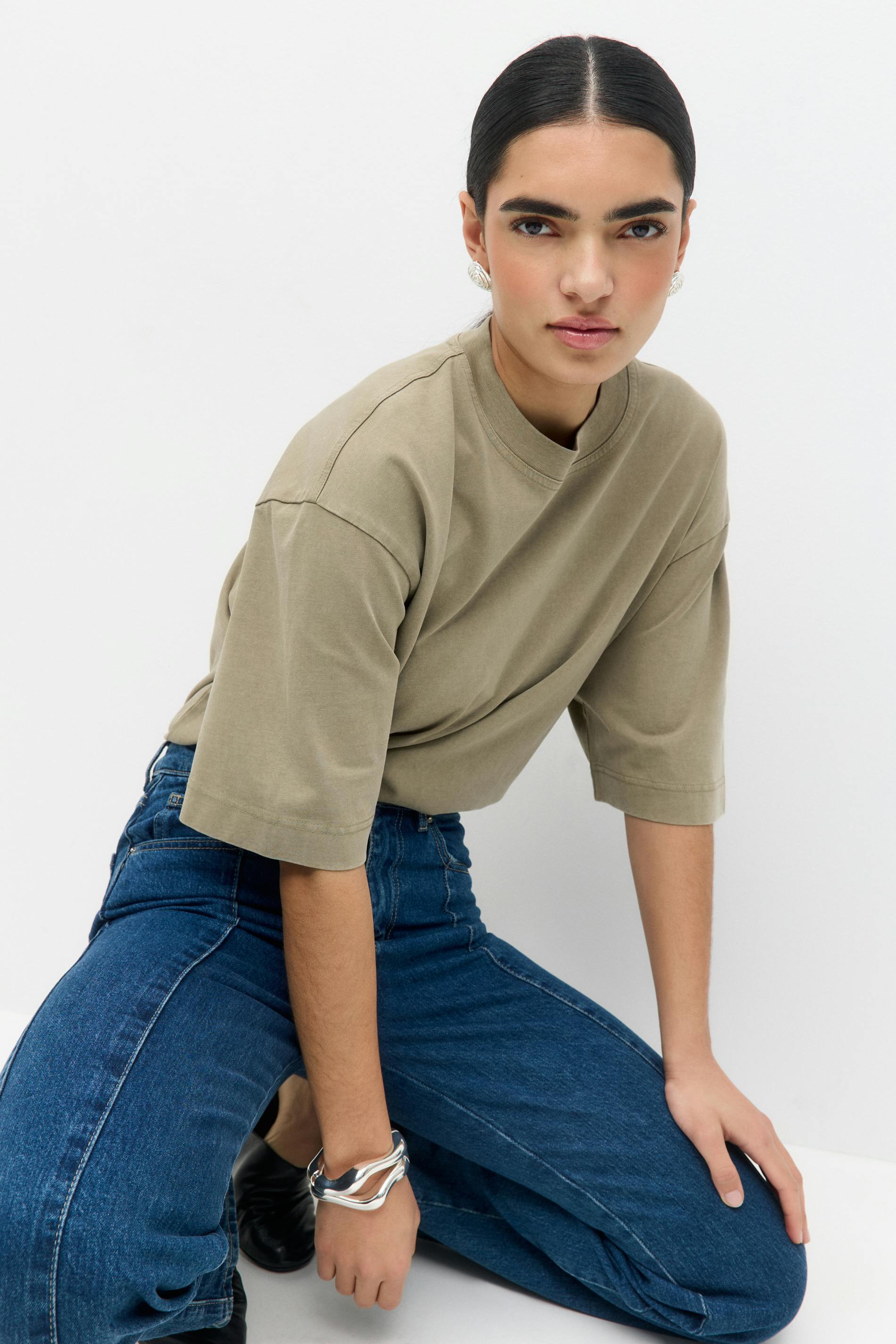 Basic boxy tee - Beige - Women - Gina Tricot