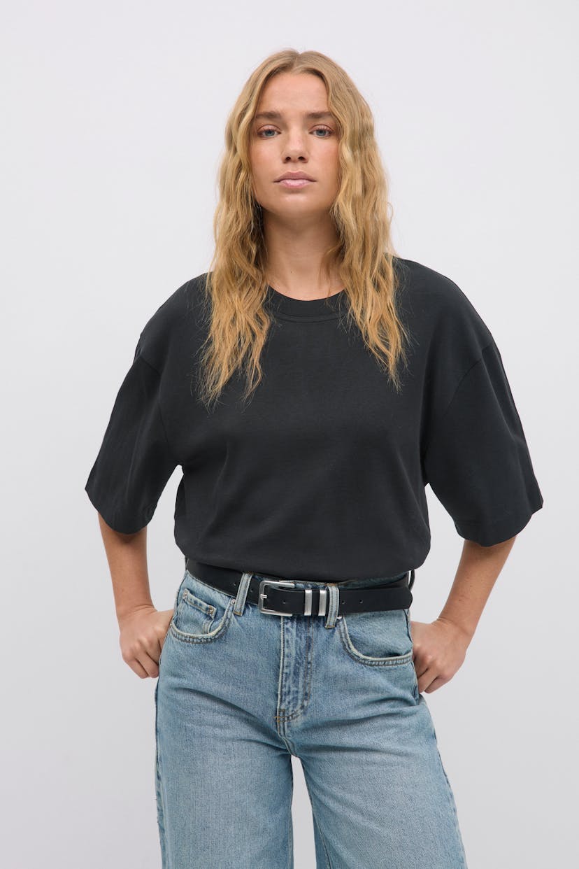 Basic boxy tee - Svart - Dam - Gina Tricot