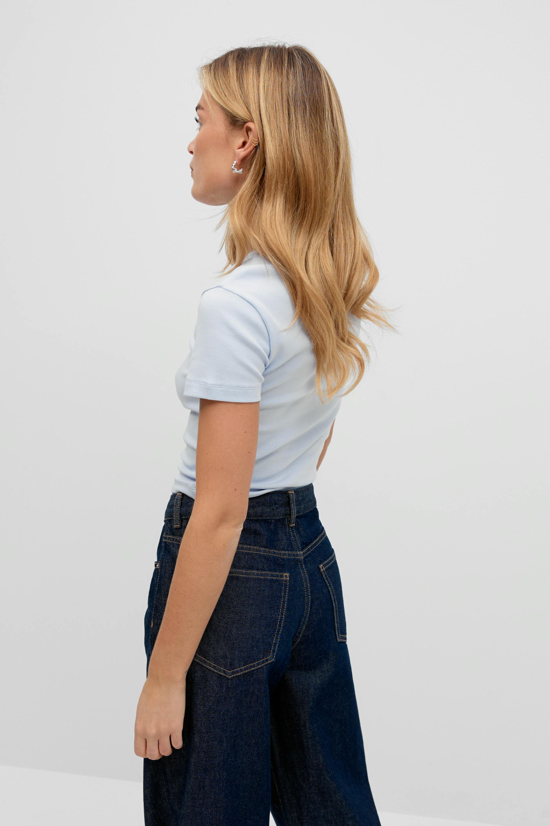 Basic tight top - Blue - Women - Gina Tricot