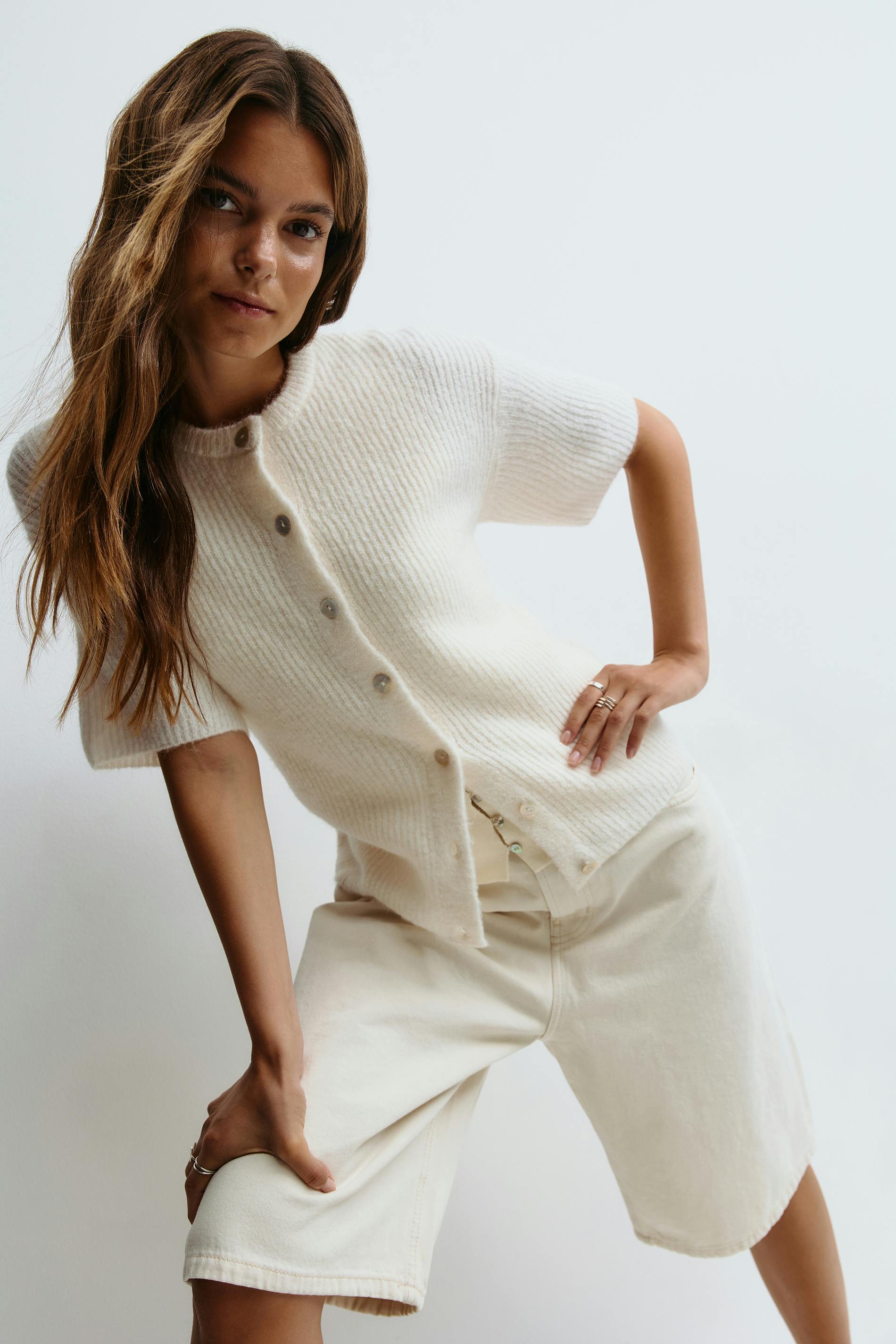 Short sleeve knitted cardigan - Wit - Dame - Gina Tricot