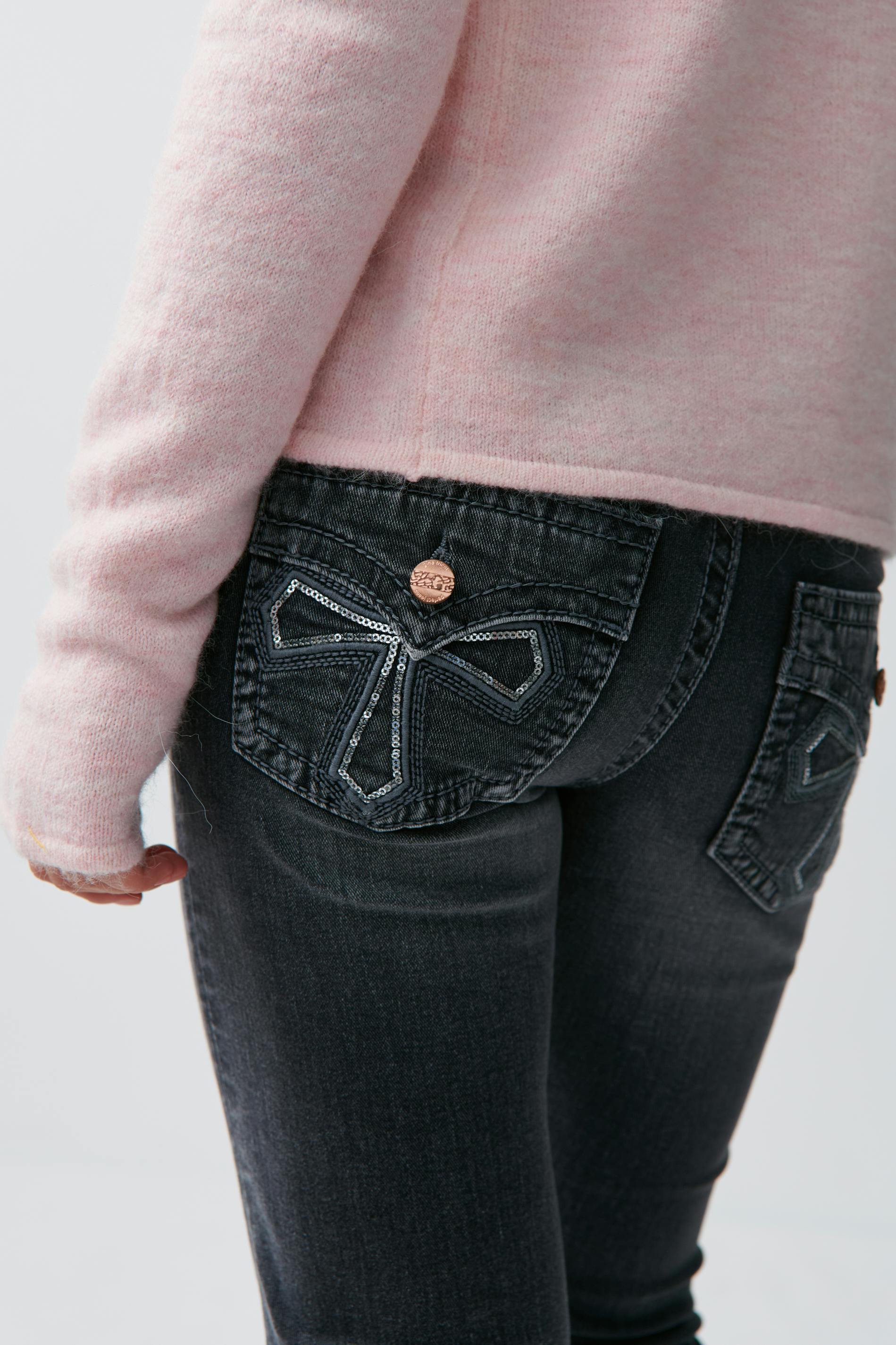 Embroidery tall jeans - Grå - Gina Tricot