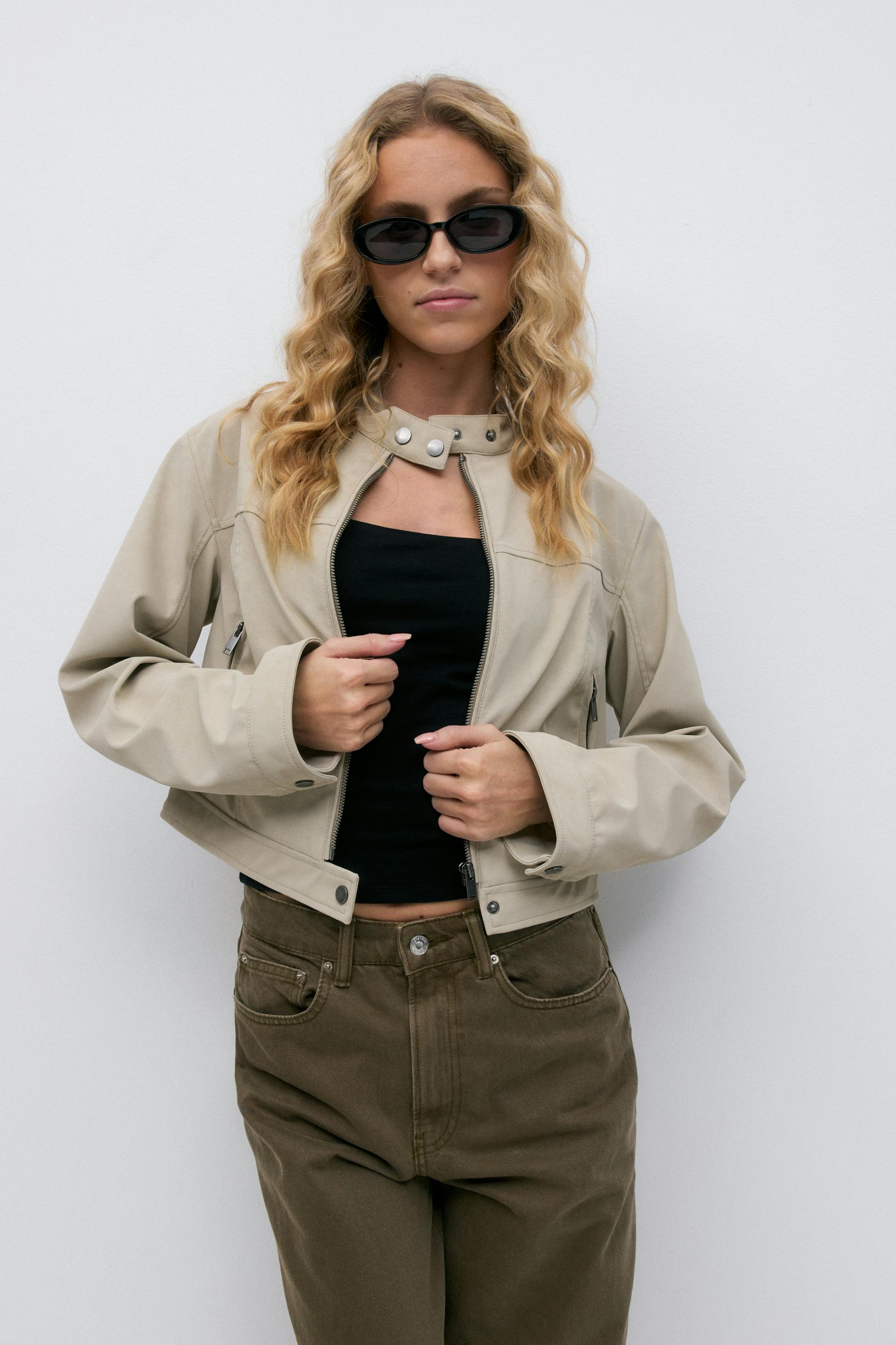 Faux suede short jacket - Beige - Women - Gina Tricot