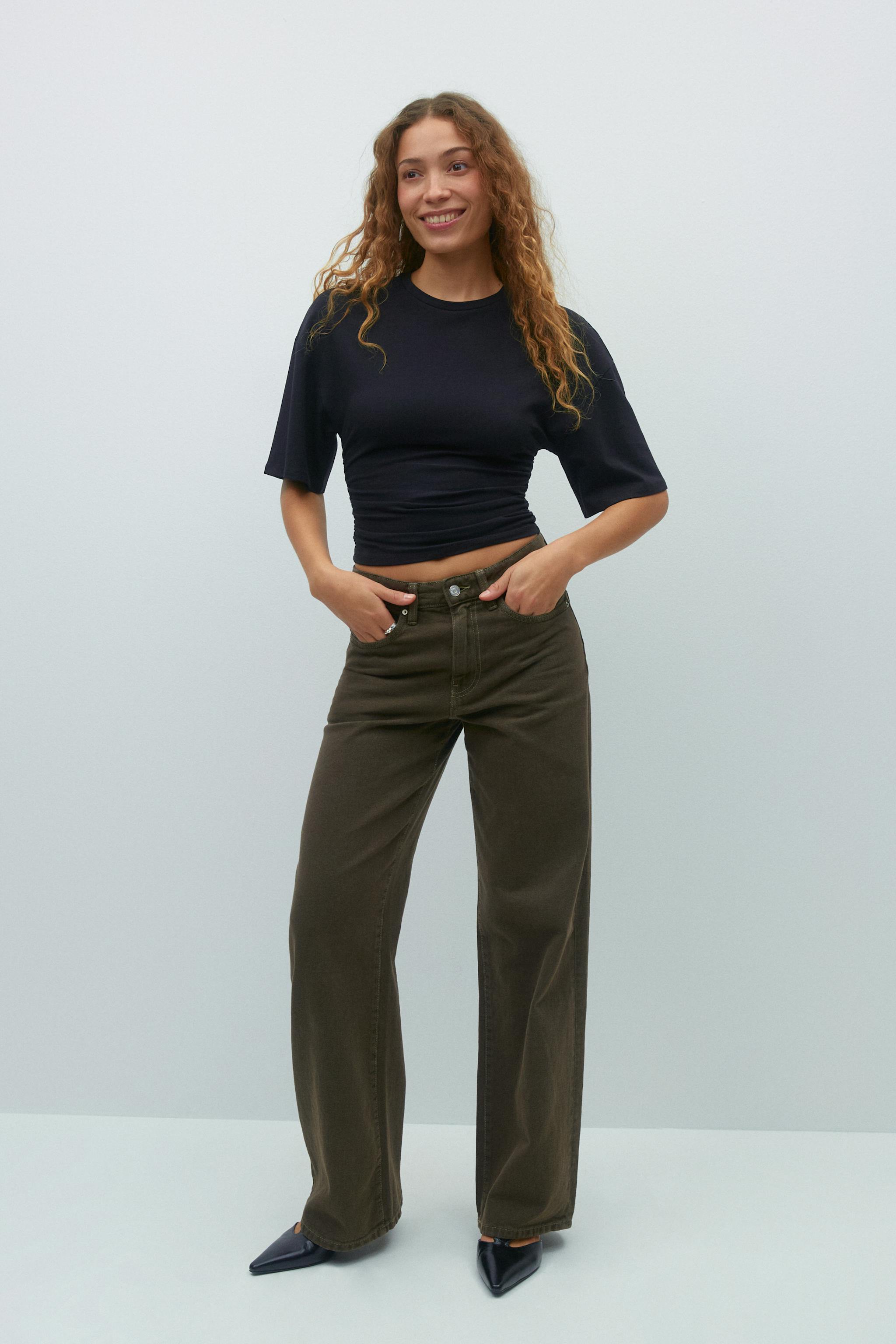 Soft touch ruched tee - Sort - Dame - Gina Tricot