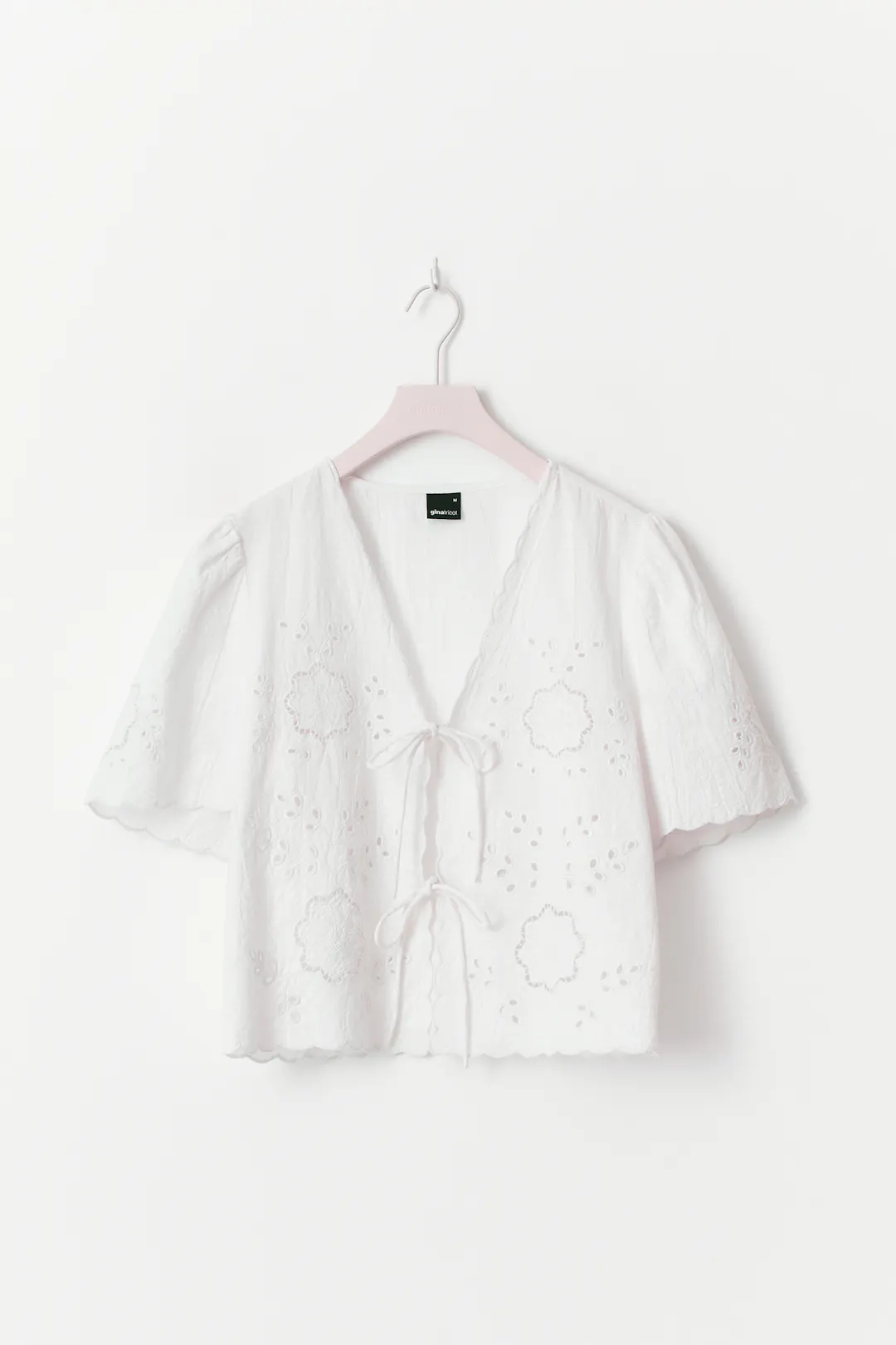 Scallop edge blouse - Vit - Dam - Gina Tricot