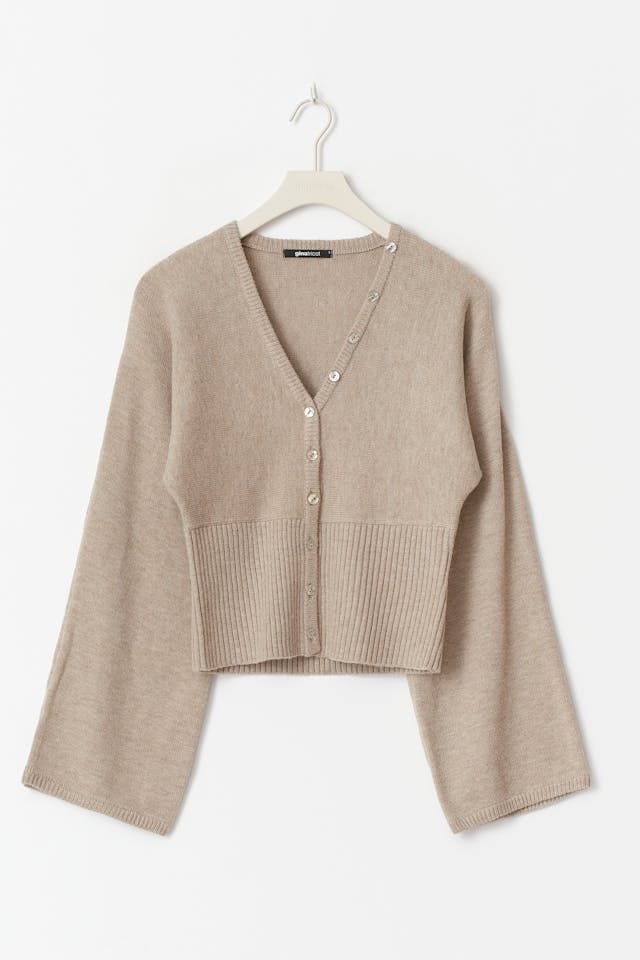 Fitted waist knitted cardigan - Beige - Femme - Gina Tricot