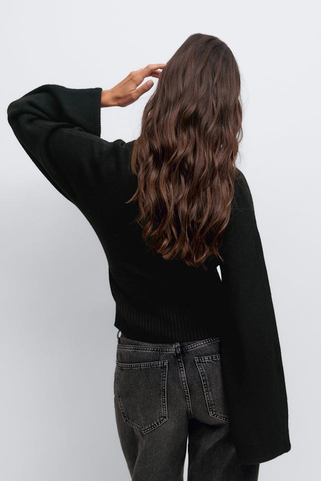 Fitted waist knitted cardigan - Musta - Nainen - Gina Tricot