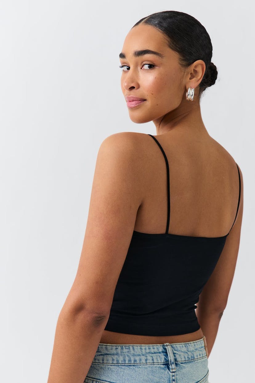 spaghetti strap singlet - Svart - Dam - Gina Tricot