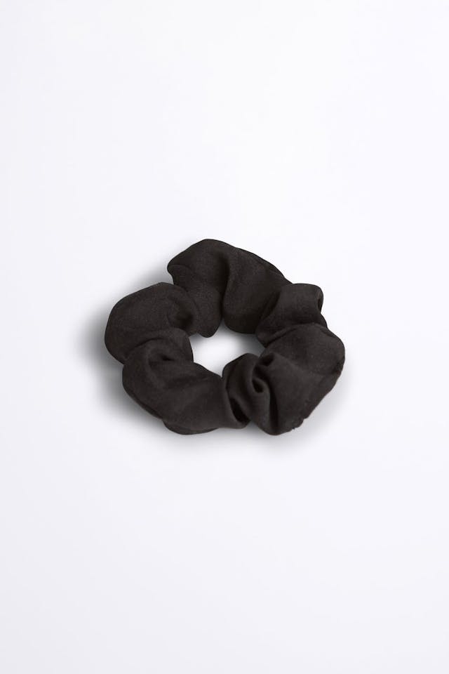 Dina scrunchie - Svart - Dame - Gina Tricot